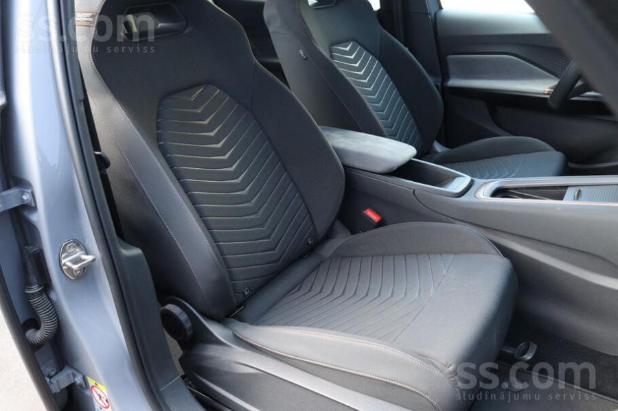 Серый Cupra Born 2024 в Рига, объемом двигателя 0.00 л и пробегом 39 тыс. км за 31490 €, фото 31 на AUTOMOTO.COM.LV