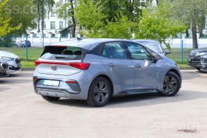 Серый Cupra Born 2024 в Рига, объемом двигателя 0.00 л и пробегом 39 тыс. км за 31490 €, фото 34 на AUTOMOTO.COM.LV