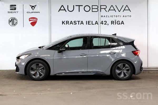 Серый Cupra Born 2024 в Рига, объемом двигателя 2.00 л и пробегом 43 тыс. км за 31490 €, фото 4 на AUTOMOTO.COM.LV