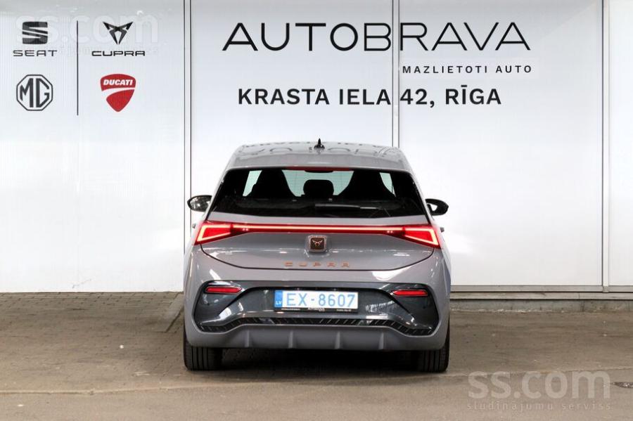 Pelēks Cupra Born 2024 Rīga, ar dzinēja tilpumu 2.00 L un nobraukumu 43 tūkst. km par 31490 €, foto 8 vietnē AUTOMOTO.COM.LV