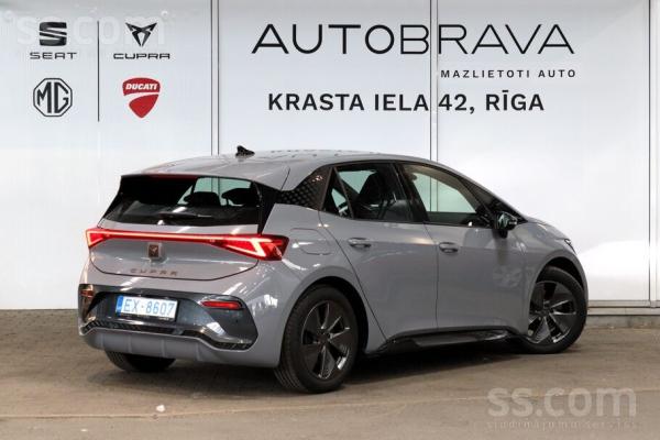 Серый Cupra Born 2024 в Рига, объемом двигателя 2.00 л и пробегом 43 тыс. км за 31490 €, фото 8 на AUTOMOTO.COM.LV