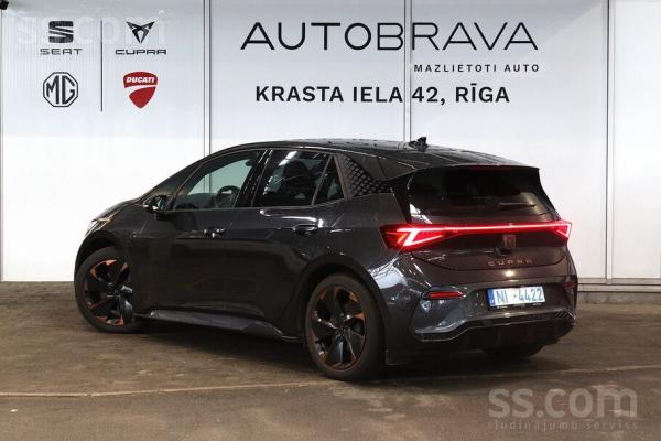 Grey Cupra Born 2024 in Riga, with an engine capacity of 0.00 L and mileage of 31 thousand km for 28990 €, photo 6 on AUTOMOTO.COM.LV