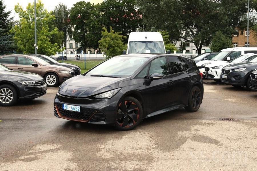 Grey Cupra Born 2024 in Riga, with an engine capacity of 0.00 L and mileage of 31 thousand km for 28990 €, photo 31 on AUTOMOTO.COM.LV