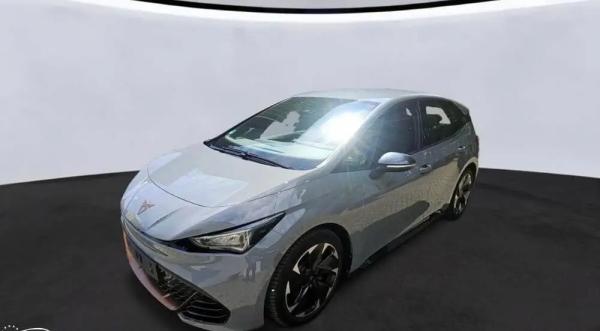 Pelēks Cupra Born 2024 Rīga, ar dzinēja tilpumu 0.00 L un nobraukumu 33 tūkst. km par 27990 €, foto 1 vietnē AUTOMOTO.COM.LV