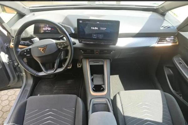 Pelēks Cupra Born 2024 Rīga, ar dzinēja tilpumu 0.00 L un nobraukumu 33 tūkst. km par 27990 €, foto 5 vietnē AUTOMOTO.COM.LV