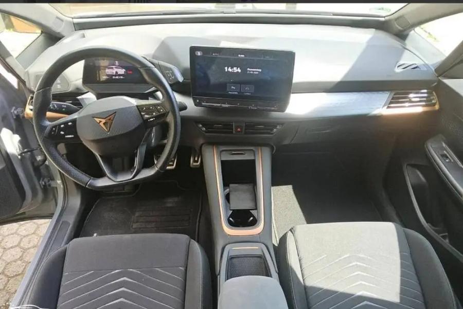 Pelēks Cupra Born 2024 Rīga, ar dzinēja tilpumu 0.00 L un nobraukumu 33 tūkst. km par 27990 €, foto 6 vietnē AUTOMOTO.COM.LV