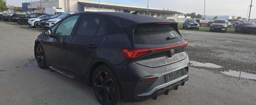 Pelēks Cupra Born 2024 Šauļi, ar dzinēja tilpumu 0.00 L un nobraukumu 33 tūkst. km par 22900 €, foto 7 vietnē AUTOMOTO.COM.LV
