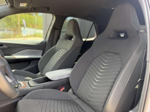 Pelēks Cupra Born 2024 Rīga, ar dzinēja tilpumu 0.00 L un nobraukumu 20 tūkst. km par 26995 €, foto 24 vietnē AUTOMOTO.COM.LV