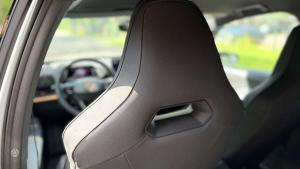 Pelēks Cupra Born 2024 Rīga, ar dzinēja tilpumu 0.00 L un nobraukumu 20 tūkst. km par 26995 €, foto 25 vietnē AUTOMOTO.COM.LV