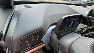 Pelēks Cupra Born 2024 Rīga, ar dzinēja tilpumu 0.00 L un nobraukumu 20 tūkst. km par 26995 €, foto 32 vietnē AUTOMOTO.COM.LV