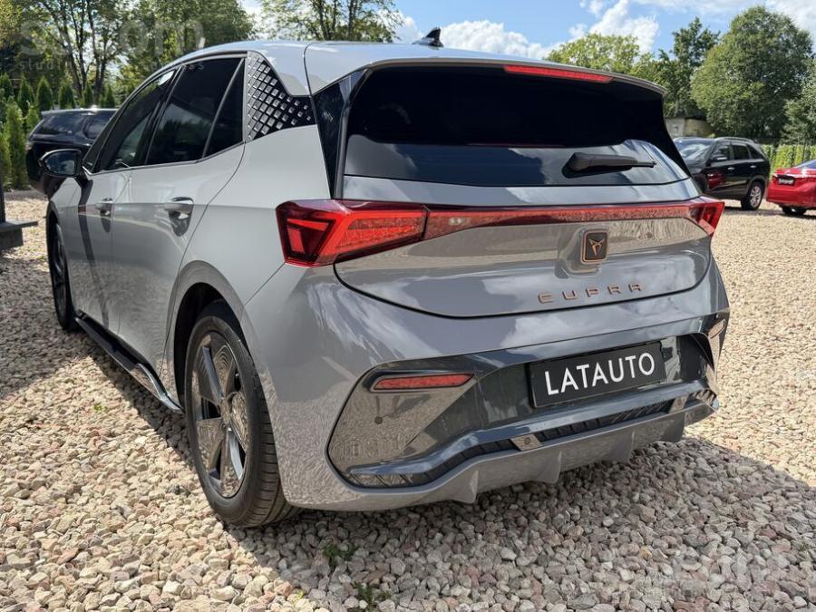 Pelēks Cupra Born 2024 Rīga, ar dzinēja tilpumu 0.00 L un nobraukumu 20 tūkst. km par 26995 €, foto 11 vietnē AUTOMOTO.COM.LV