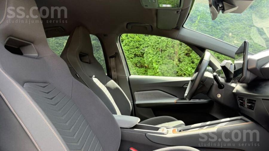 Pelēks Cupra Born 2024 Rīga, ar dzinēja tilpumu 0.00 L un nobraukumu 20 tūkst. km par 26995 €, foto 22 vietnē AUTOMOTO.COM.LV