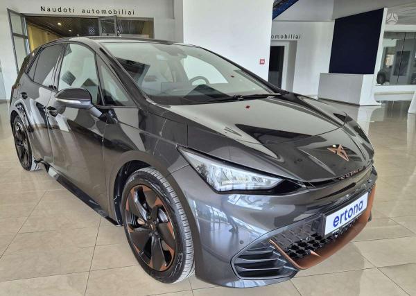 Серый Cupra Born 2024 в Шяуляй, объемом двигателя 0.00 л и пробегом 33 тыс. км за 25900 €, фото 1 на AUTOMOTO.COM.LV