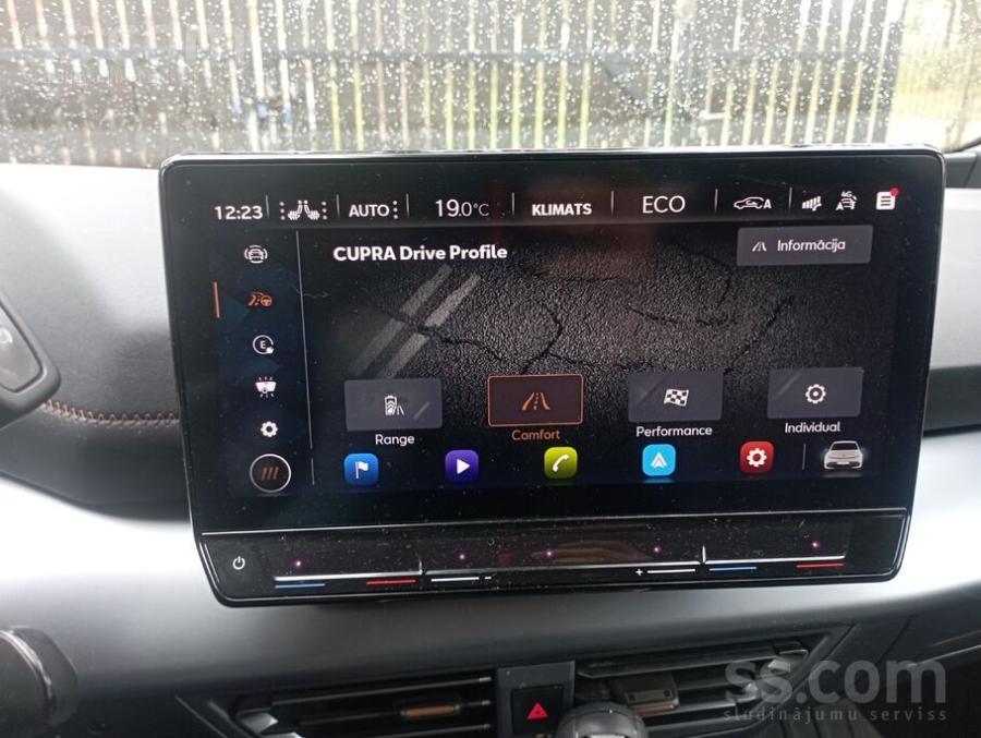 Pelēks Cupra Born 2024 Rīga, ar dzinēja tilpumu 0.00 L un nobraukumu 65 tūkst. km par 21500 €, foto 10 vietnē AUTOMOTO.COM.LV