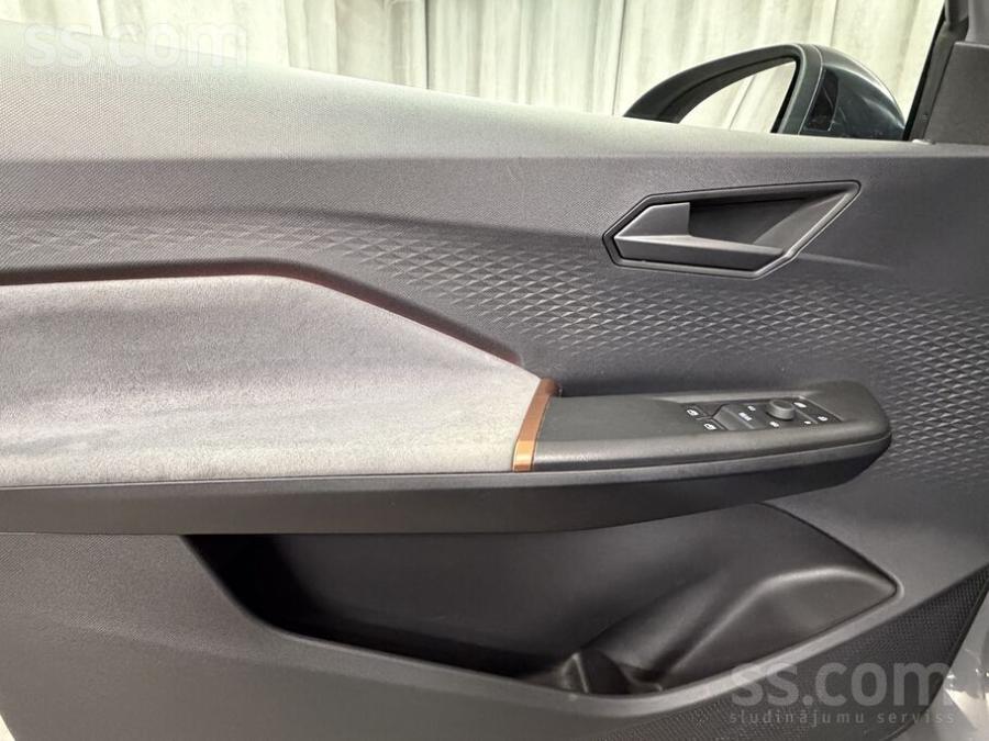 Pelēks Cupra Born 2024 Rīga, ar dzinēja tilpumu 0.00 L un nobraukumu 64 tūkst. km par 23990 €, foto 9 vietnē AUTOMOTO.COM.LV