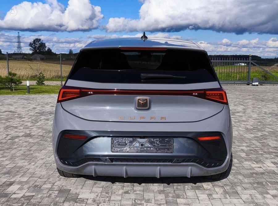 Серый Cupra Born 2024 в Алитус, объемом двигателя 0.00 л и пробегом 33 тыс. км за 16850 €, фото 7 на AUTOMOTO.COM.LV