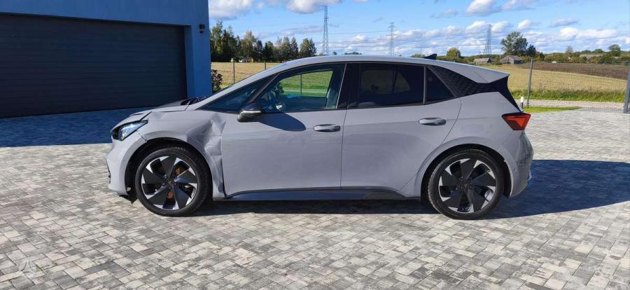 Серый Cupra Born 2024 в Алитус, объемом двигателя 0.00 л и пробегом 33 тыс. км за 16850 €, фото 9 на AUTOMOTO.COM.LV