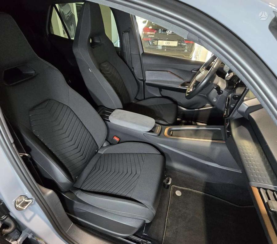 Pelēks Cupra Born 2024 Šauļi, ar dzinēja tilpumu 0.00 L un nobraukumu 79 tūkst. km par 23500 €, foto 26 vietnē AUTOMOTO.COM.LV