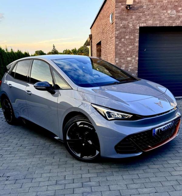 Серый Cupra Born 2025 в Каунас, объемом двигателя 0.00 л и пробегом 16 тыс. км за 32800 €, фото 1 на AUTOMOTO.COM.LV