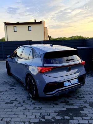 Pelēks Cupra Born 2025 Kauņa, ar dzinēja tilpumu 0.00 L un nobraukumu 16 tūkst. km par 32800 €, foto 5 vietnē AUTOMOTO.COM.LV