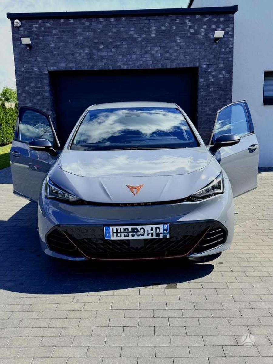 Pelēks Cupra Born 2025 Kauņa, ar dzinēja tilpumu 0.00 L un nobraukumu 16 tūkst. km par 32800 €, foto 10 vietnē AUTOMOTO.COM.LV