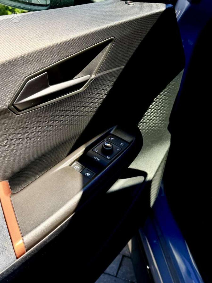 Pelēks Cupra Born 2025 Kauņa, ar dzinēja tilpumu 0.00 L un nobraukumu 16 tūkst. km par 32800 €, foto 23 vietnē AUTOMOTO.COM.LV