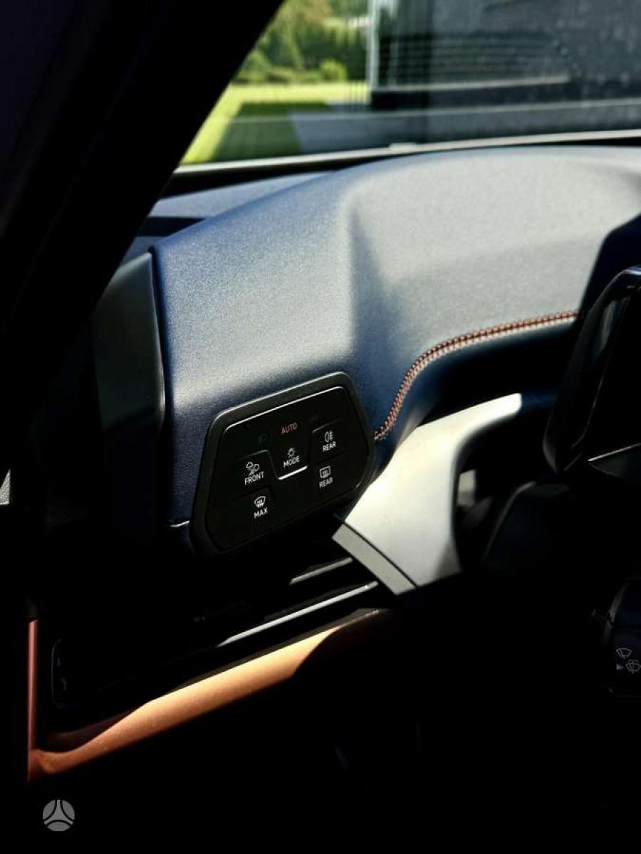 Pelēks Cupra Born 2025 Kauņa, ar dzinēja tilpumu 0.00 L un nobraukumu 16 tūkst. km par 32800 €, foto 25 vietnē AUTOMOTO.COM.LV