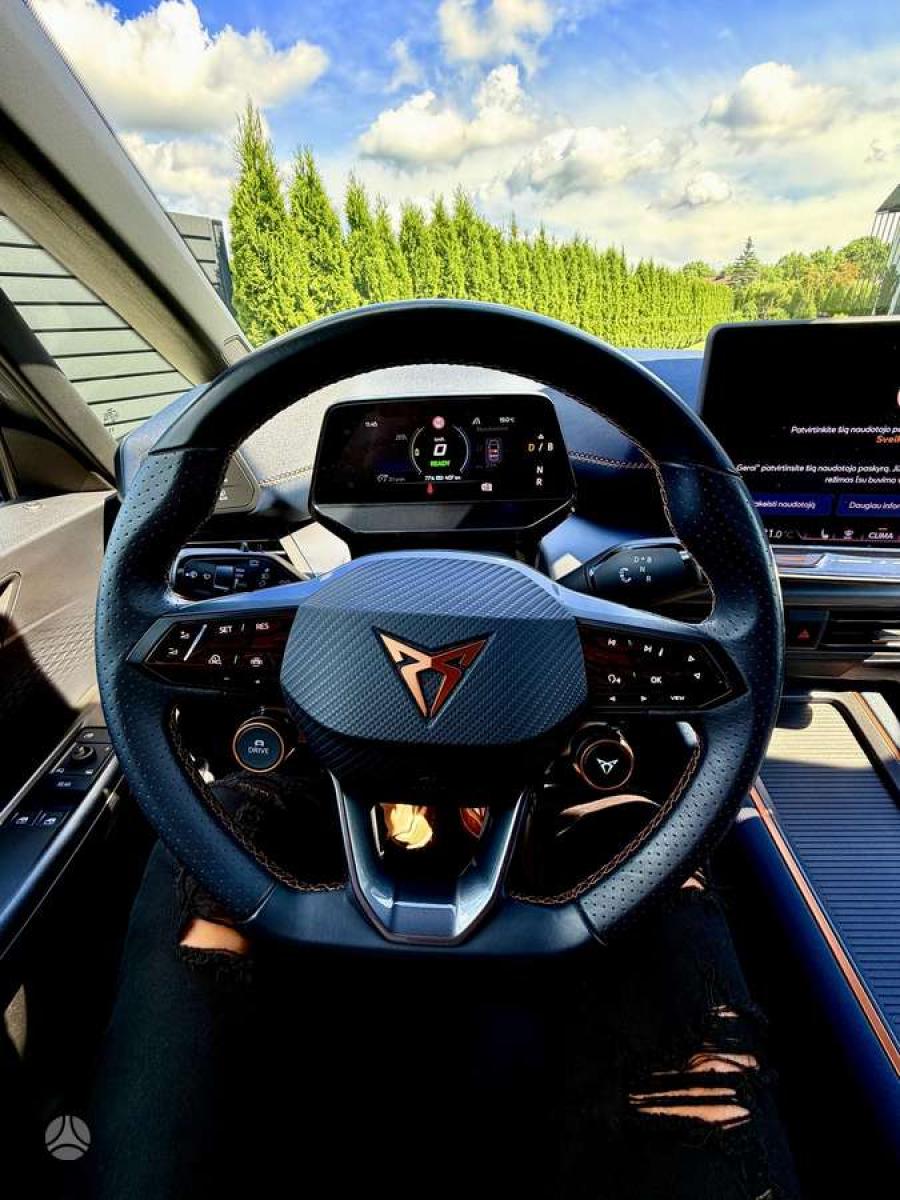 Pelēks Cupra Born 2025 Kauņa, ar dzinēja tilpumu 0.00 L un nobraukumu 16 tūkst. km par 32800 €, foto 30 vietnē AUTOMOTO.COM.LV