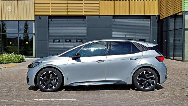 Pelēks Cupra Born 2025 Viļņa, ar dzinēja tilpumu 0.00 L un nobraukumu 29 tūkst. km par 29300 €, foto 9 vietnē AUTOMOTO.COM.LV