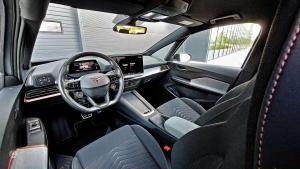 Pelēks Cupra Born 2025 Viļņa, ar dzinēja tilpumu 0.00 L un nobraukumu 29 tūkst. km par 29300 €, foto 20 vietnē AUTOMOTO.COM.LV
