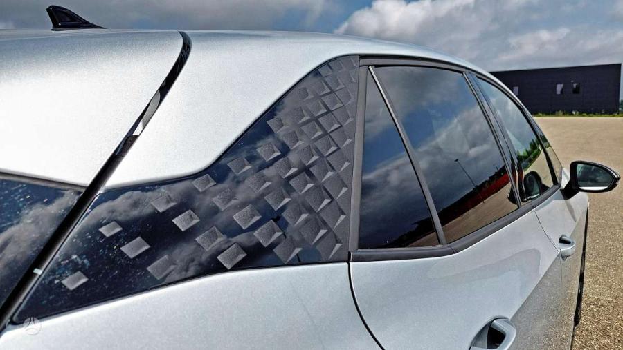 Pelēks Cupra Born 2025 Viļņa, ar dzinēja tilpumu 0.00 L un nobraukumu 29 tūkst. km par 29300 €, foto 37 vietnē AUTOMOTO.COM.LV