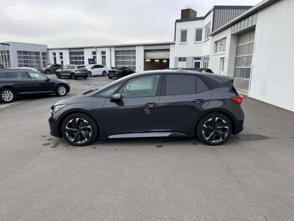 Pelēks Cupra Born 2023 Kauņa, ar dzinēja tilpumu 0.00 L un nobraukumu 26 tūkst. km par 26376 €, foto 2 vietnē AUTOMOTO.COM.LV