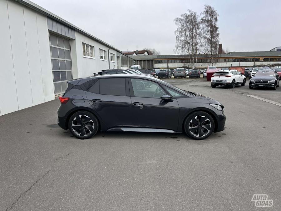 Pelēks Cupra Born 2023 Kauņa, ar dzinēja tilpumu 0.00 L un nobraukumu 26 tūkst. km par 26376 €, foto 5 vietnē AUTOMOTO.COM.LV