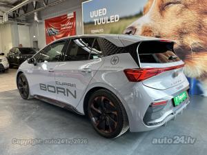 Серый Cupra Born 2023 в Таллин, объемом двигателя 0.00 л и пробегом 47 тыс. км за 47840 €, фото 4 на AUTOMOTO.COM.LV