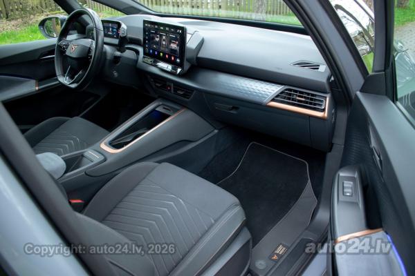 Серый Cupra Born 2023 в Таллин, объемом двигателя 0.00 л и пробегом 59 тыс. км за 26990 €, фото 9 на AUTOMOTO.COM.LV