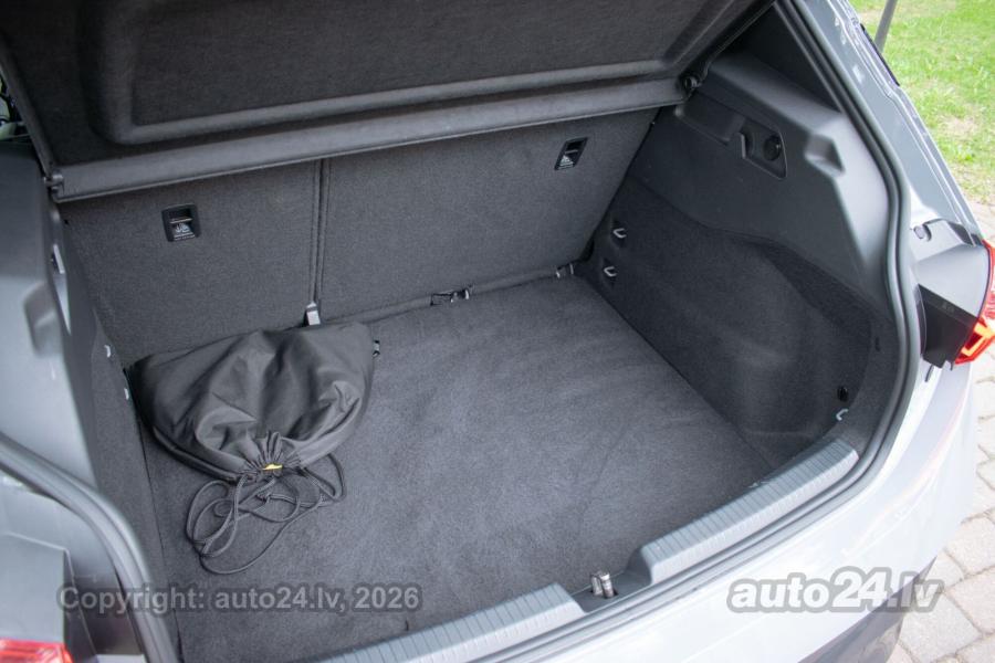 Pelēks Cupra Born 2023 Tallina, ar dzinēja tilpumu 0.00 L un nobraukumu 59 tūkst. km par 26990 €, foto 19 vietnē AUTOMOTO.COM.LV