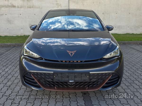 Серый Cupra Born 2023 в Вильянди, объемом двигателя 0.00 л и пробегом 128 тыс. км за 24700 €, фото 3 на AUTOMOTO.COM.LV