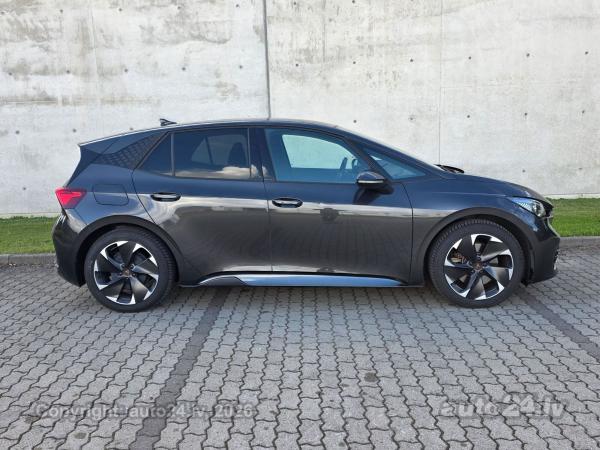 Серый Cupra Born 2023 в Вильянди, объемом двигателя 0.00 л и пробегом 128 тыс. км за 24700 €, фото 7 на AUTOMOTO.COM.LV