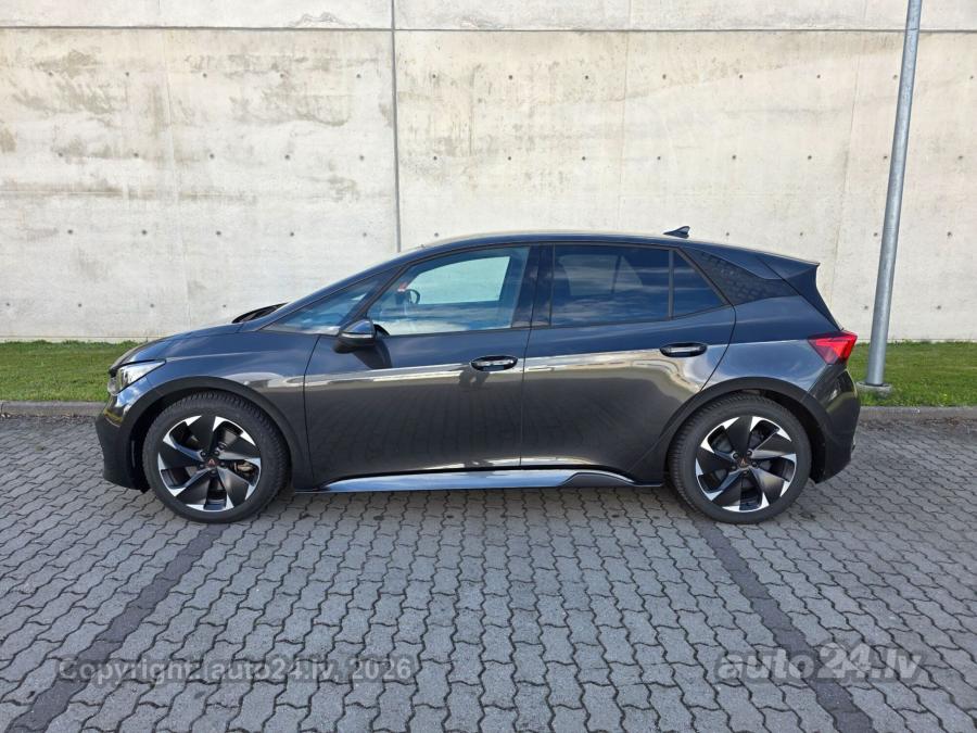 Серый Cupra Born 2023 в Вильянди, объемом двигателя 0.00 л и пробегом 128 тыс. км за 24700 €, фото 9 на AUTOMOTO.COM.LV
