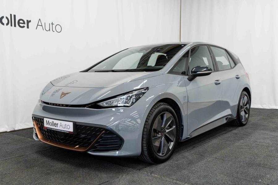 Pelēks Cupra Born 2024 Tallina, ar dzinēja tilpumu 0.00 L un nobraukumu 24 tūkst. km par 29900 €, foto 1 vietnē AUTOMOTO.COM.LV