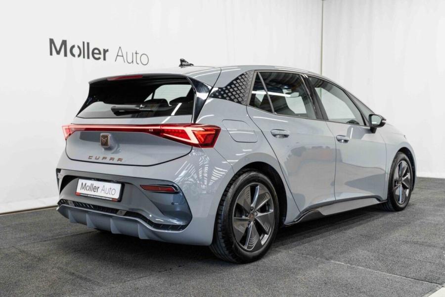 Pelēks Cupra Born 2024 Tallina, ar dzinēja tilpumu 0.00 L un nobraukumu 24 tūkst. km par 29900 €, foto 5 vietnē AUTOMOTO.COM.LV
