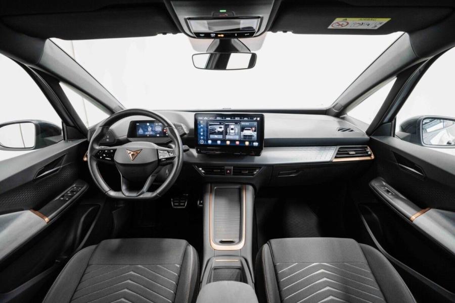 Pelēks Cupra Born 2024 Tallina, ar dzinēja tilpumu 0.00 L un nobraukumu 24 tūkst. km par 29900 €, foto 10 vietnē AUTOMOTO.COM.LV