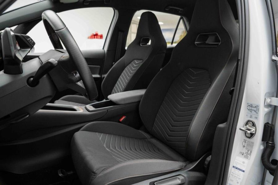 Cupra Born 2022 Peetri, ar dzinēja tilpumu 0.00 L un nobraukumu 65 tūkst. km par 28150 €, foto 13 vietnē AUTOMOTO.COM.LV