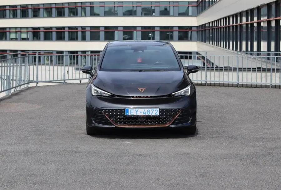 Cupra Born 2023 Rīga, ar dzinēja tilpumu 0.00 L un nobraukumu 46 tūkst. km par 27280 €, foto 3 vietnē AUTOMOTO.COM.LV