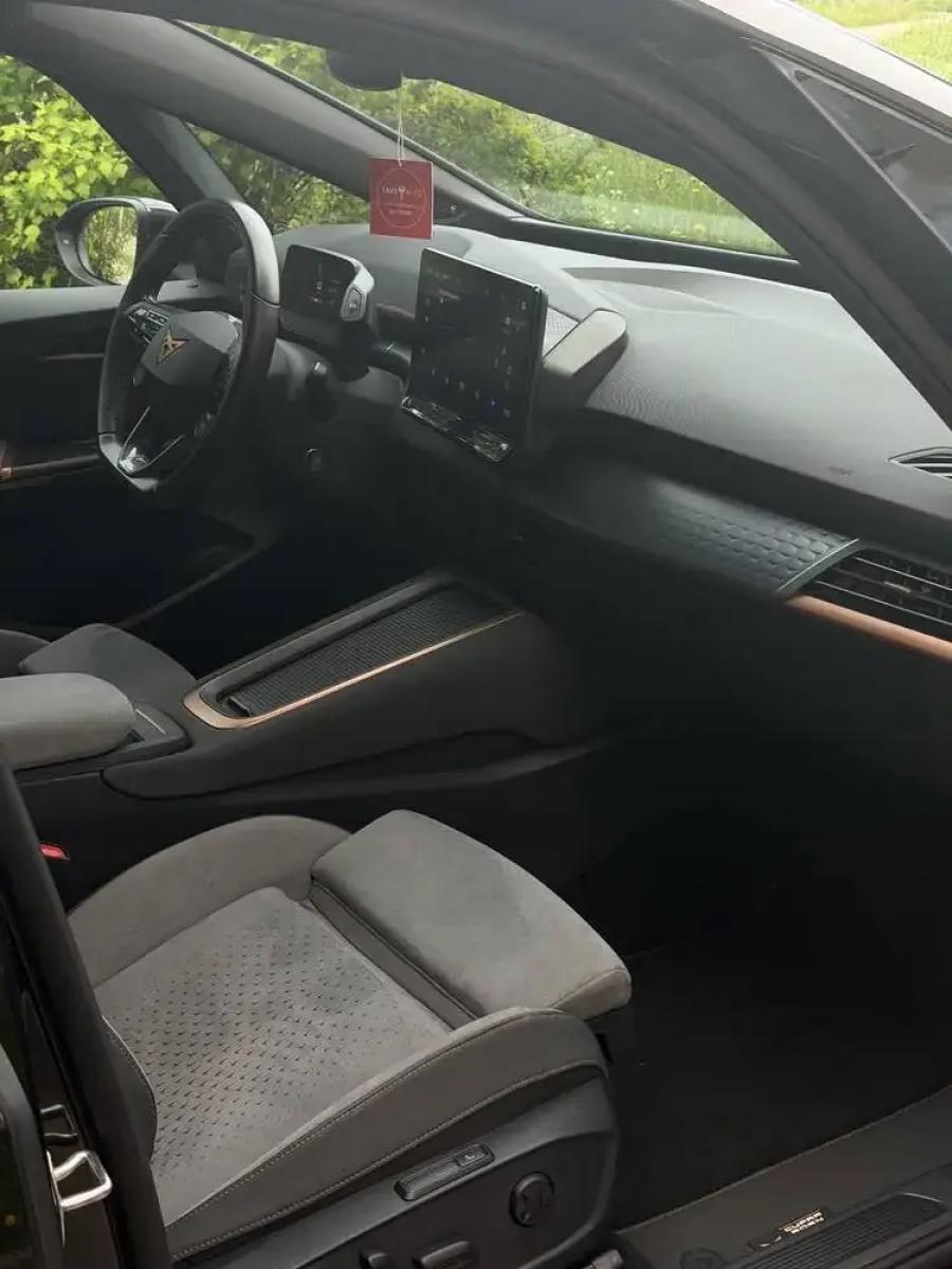 Cupra Born 2023 Rīga, ar dzinēja tilpumu 0.00 L un nobraukumu 46 tūkst. km par 27280 €, foto 12 vietnē AUTOMOTO.COM.LV