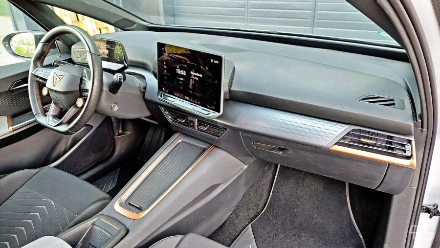 Cupra Born 2025 в Вильнюс, объемом двигателя 0.00 л и пробегом 29 тыс. км за 29300 €, фото 23 на AUTOMOTO.COM.LV