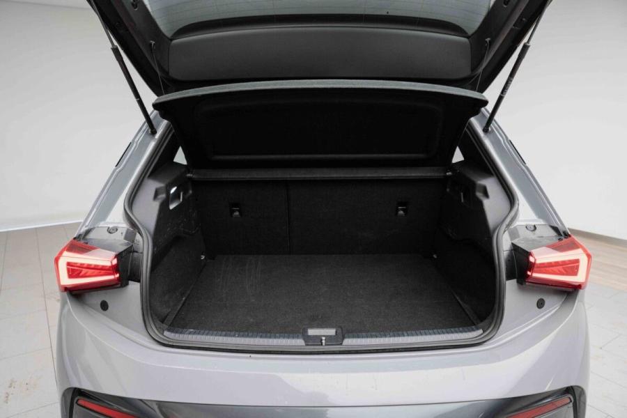 Cupra Born 2024 Peetri, ar dzinēja tilpumu 0.10 L un nobraukumu 0 tūkst. km par 30400 €, foto 16 vietnē AUTOMOTO.COM.LV