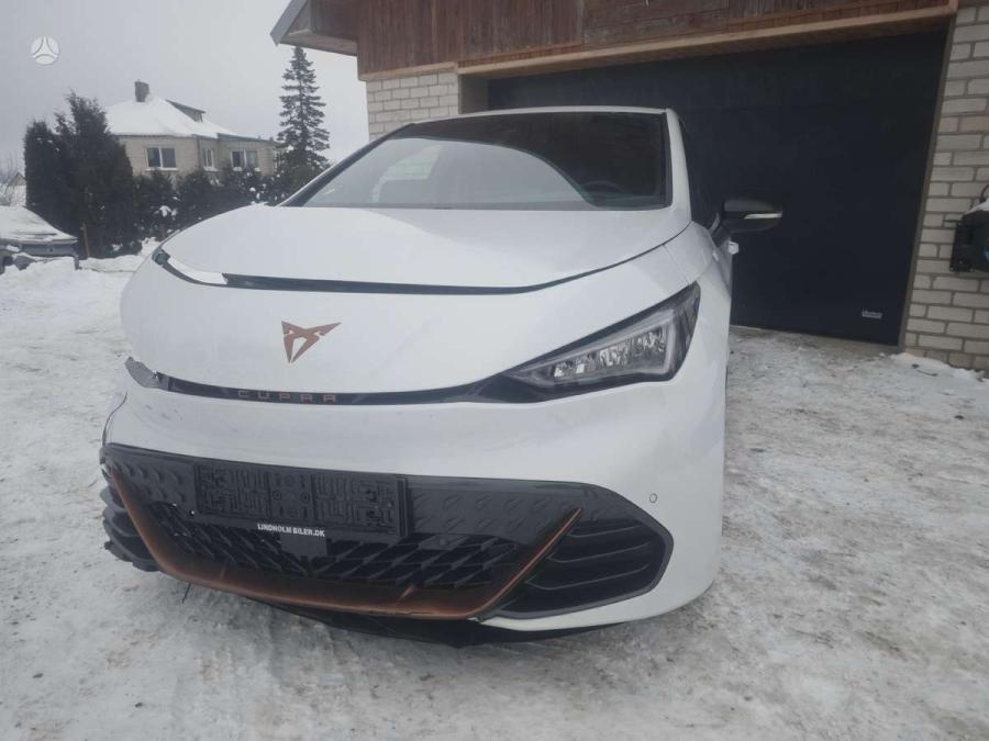 Balts Cupra Born 2022 Telšiai, ar dzinēja tilpumu 0.00 L un nobraukumu 50 tūkst. km par 9900 €, foto 3 vietnē AUTOMOTO.COM.LV