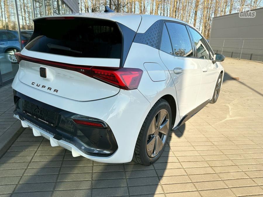 Белый Cupra Born 2022 в Каунас, объемом двигателя 0.00 л и пробегом 164 тыс. км за 15900 €, фото 5 на AUTOMOTO.COM.LV