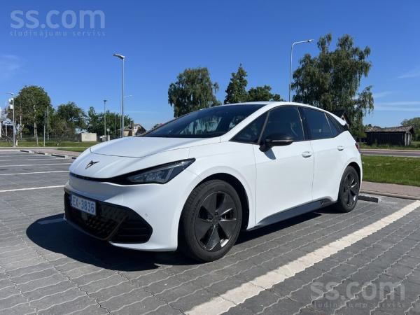 White Cupra Born 2022 in Jelgava, with an engine capacity of 0.00 L and mileage of 56 thousand km for 22500 €, photo 4 on AUTOMOTO.COM.LV